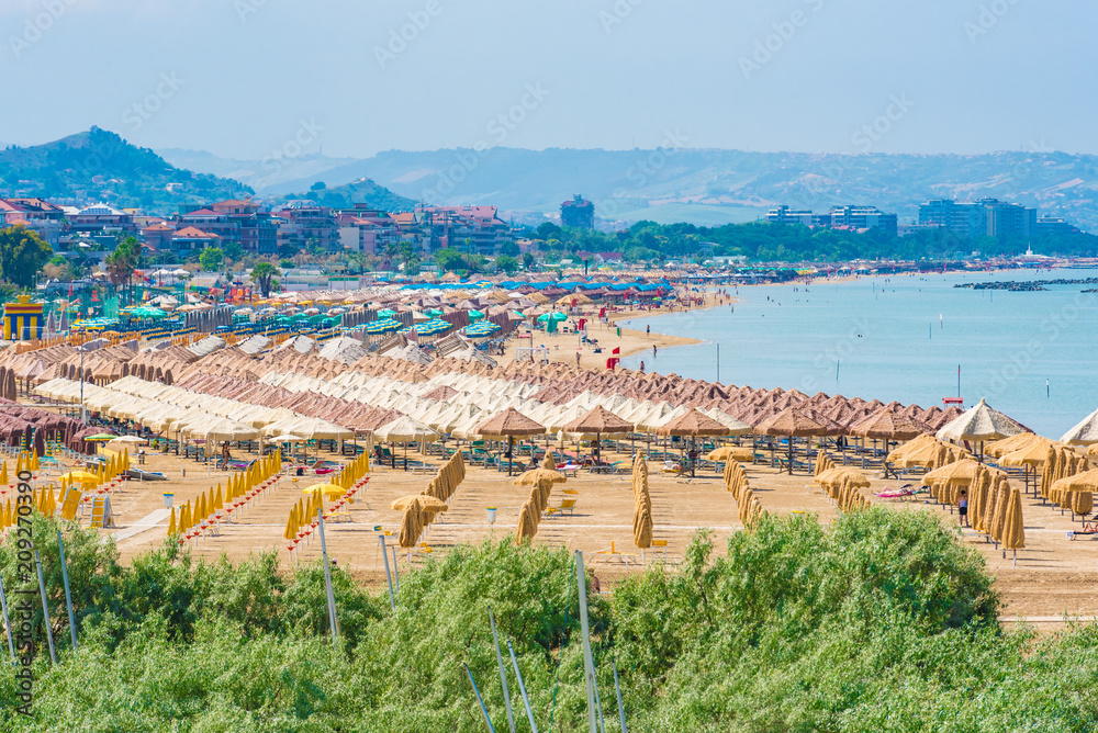 Pescara (Italy) - The 'Ponte del Mare' monumental bridge and the Ferris ...