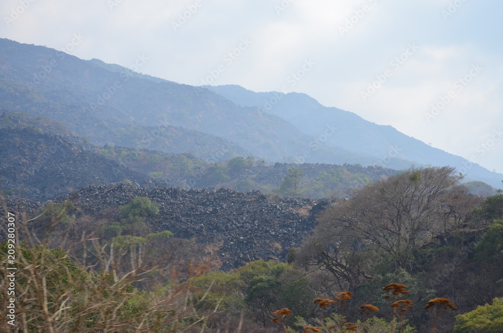 Piedra volcánica, Volcán del Ceboruco carretera Pl.an de Barrancas ...