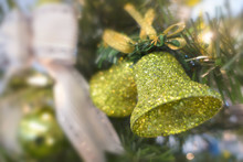 Green Sparkly Tree Free Stock Photo - Public Domain Pictures