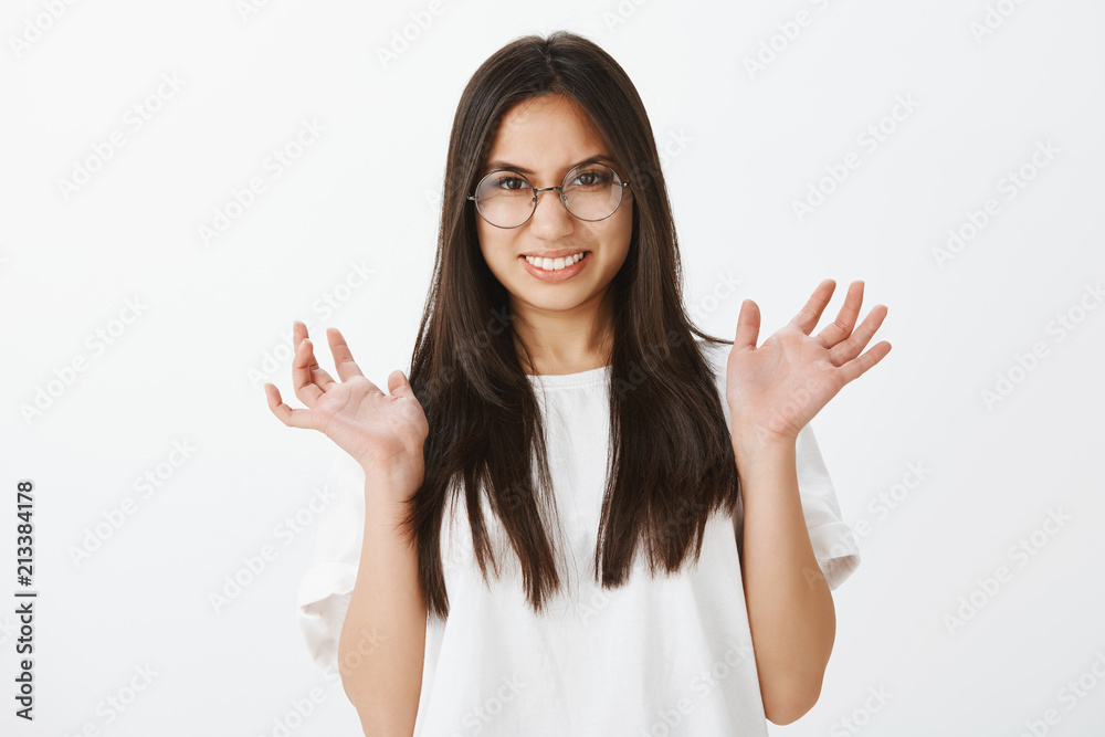 Stock-Foto „Waist-up shot of disgusted uncomfortable intense woman with ...