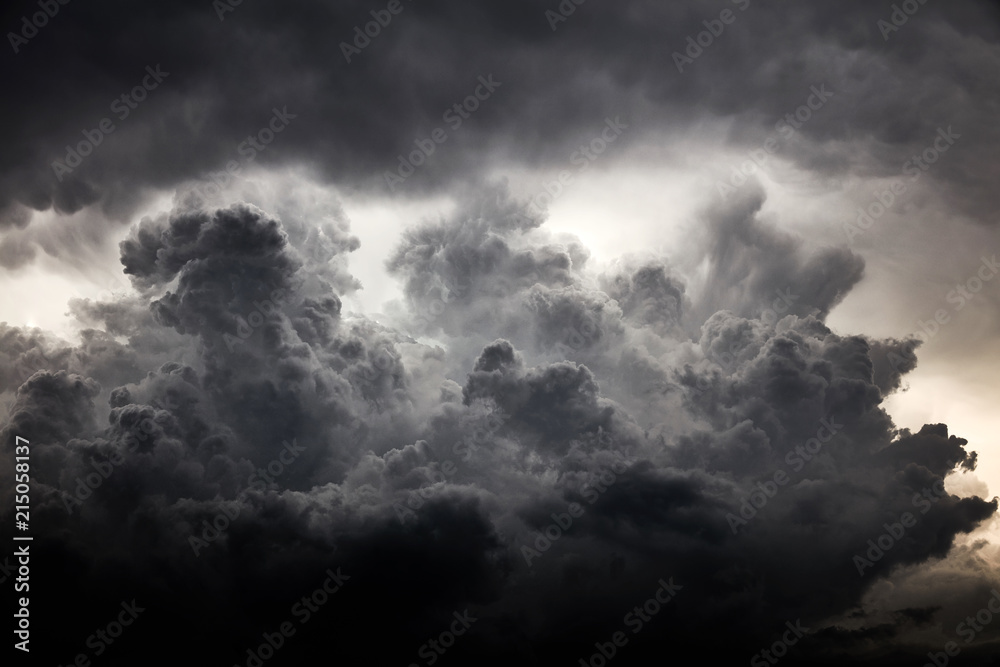 Foto de Stock Clouds background. Dramatic grey clouds | Adobe Stock