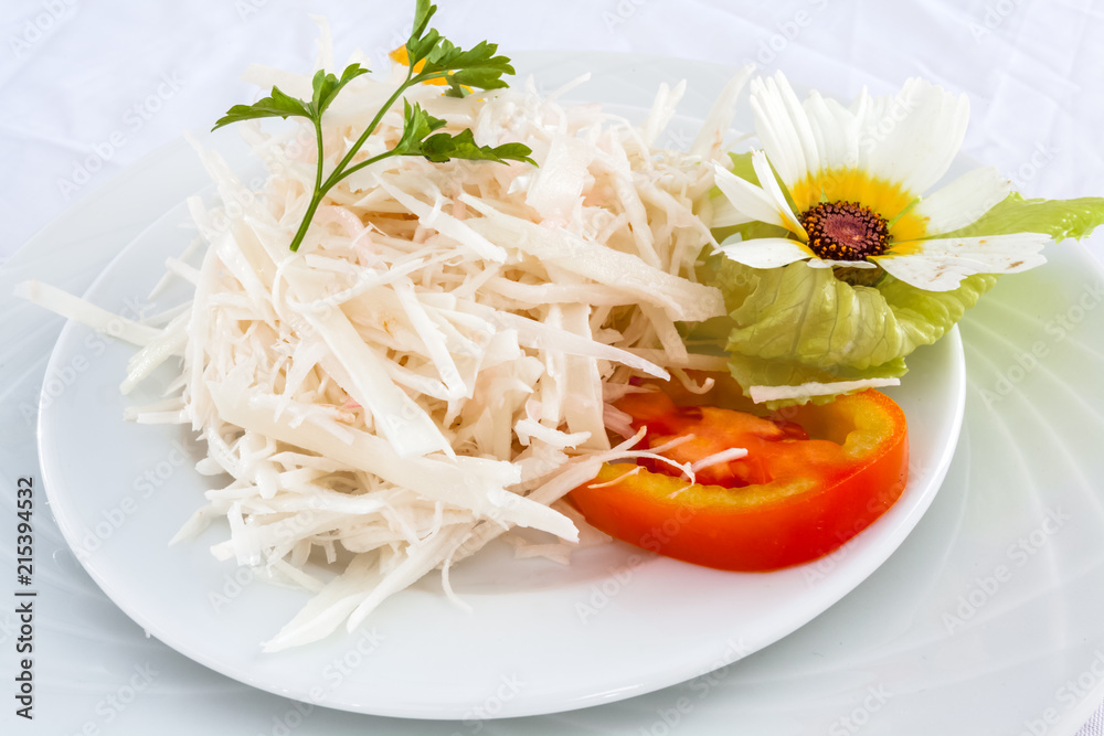 Photo Stock salade de chou-palmiste, île de la Réunion | Adobe Stock