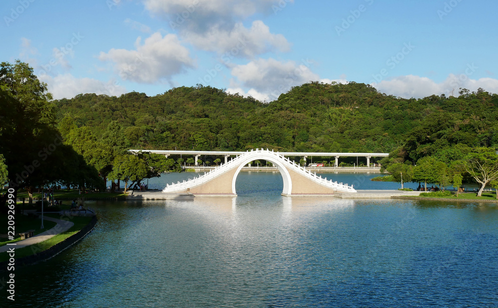 Moon Bridge in DaHu park in Neihu District, Taipei, Taiwan. Dahu Park ...