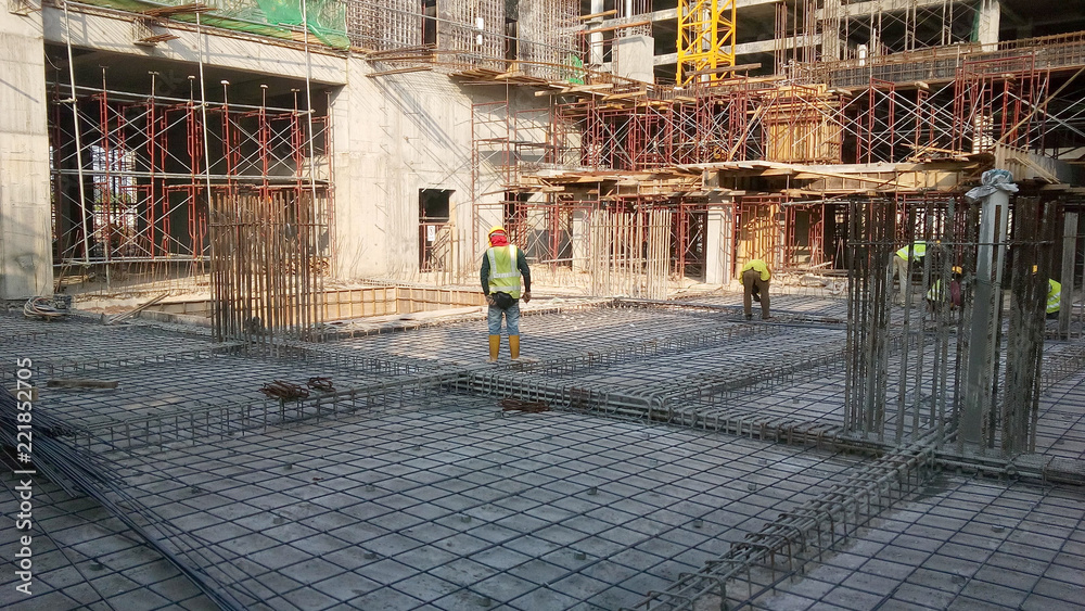 Foto de Stock Floor slab and beam reinforcement bar under construction ...