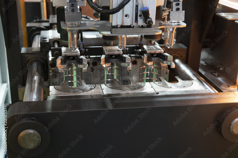The preform shape in the blowing mold for plastic bottles manufacturing ...