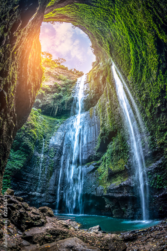 ภาพถ่าย Stock Madakaripura Waterfall is the tallest waterfall in deep ...