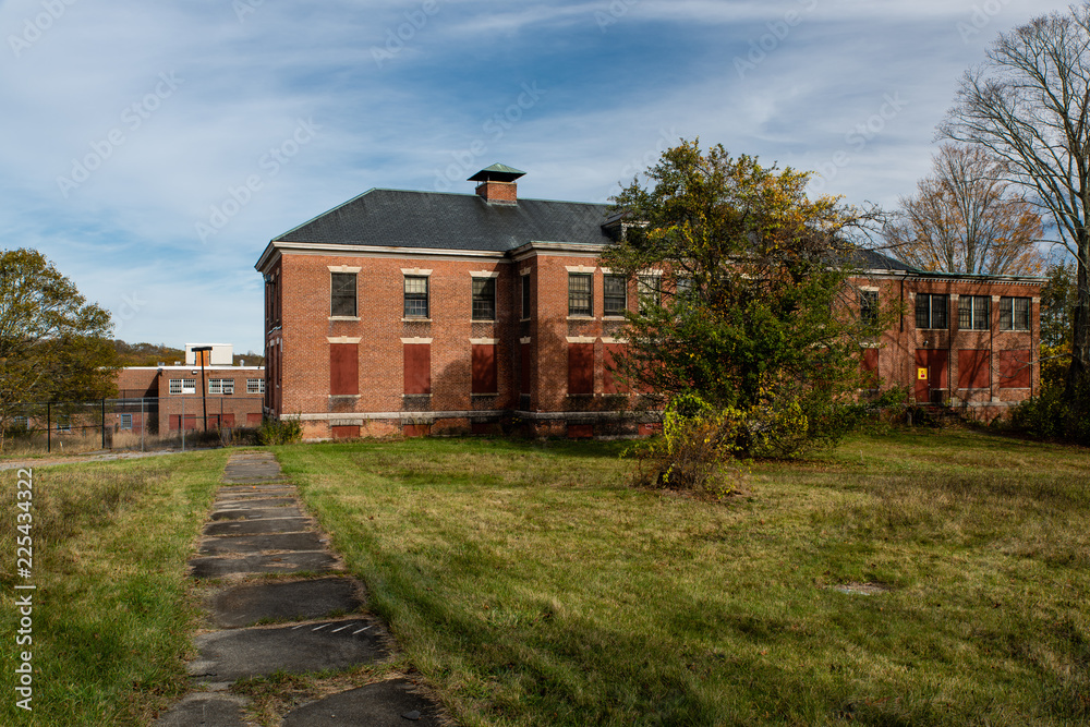 Medical Building - Colonial Revival Architecture - Abandoned ...
