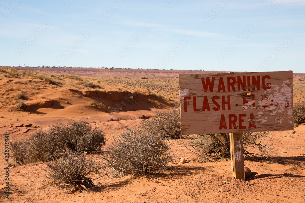 Arizona, USA. Sign warning of flash flooding in the desert. Stock Photo ...