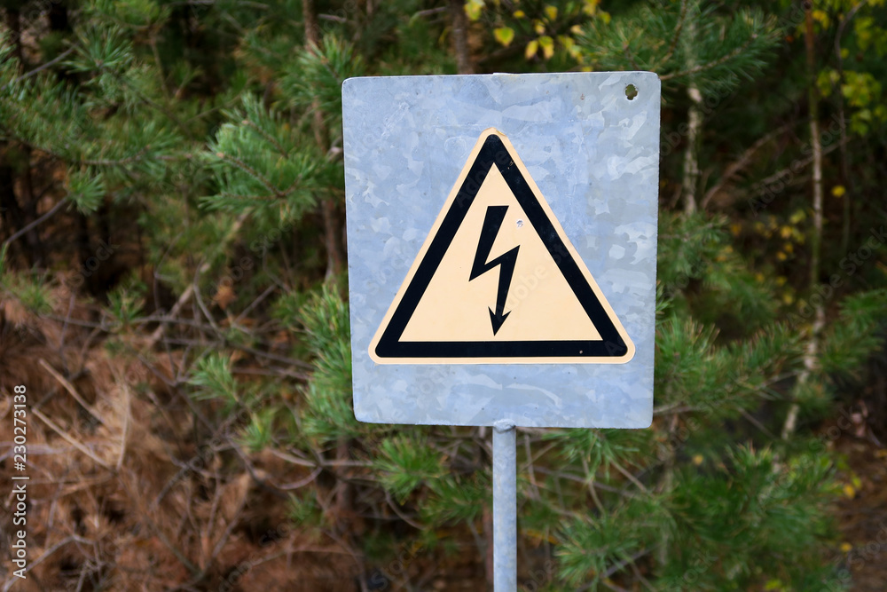Foto schild zeichen verkehrszeichen hinweisschild hinweis starkstrom ...