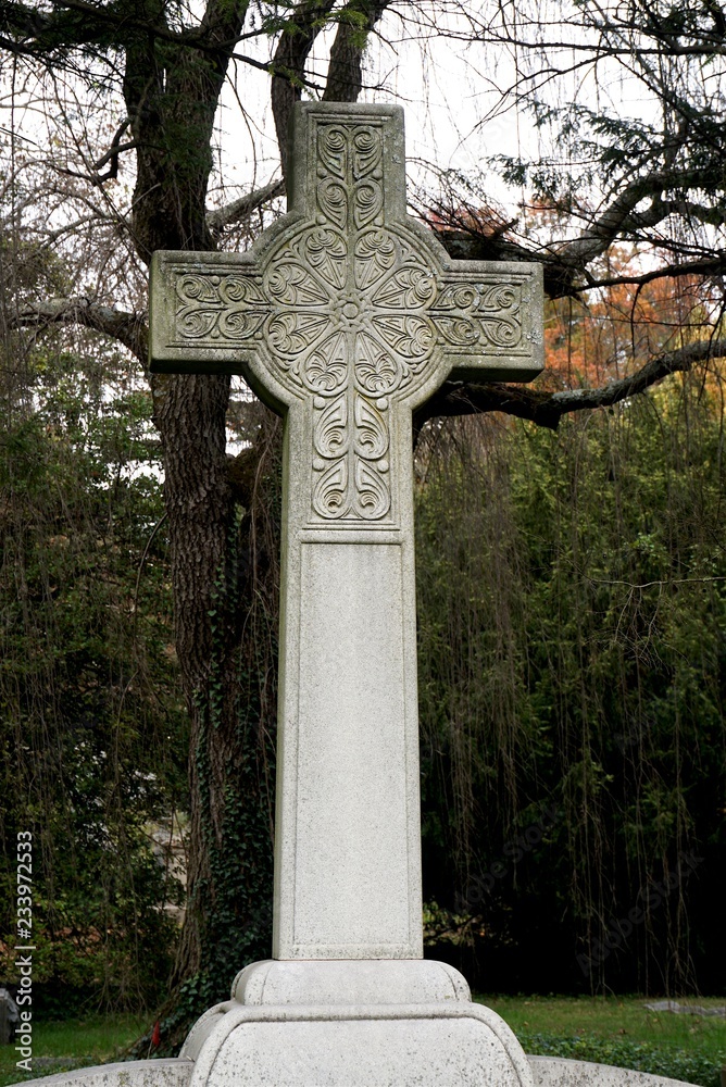 tombstones with celtic and coptic cross in victorian graveyard Stock ...