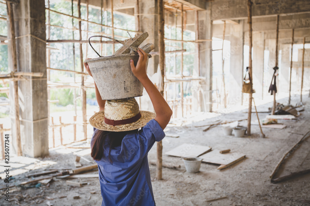 Poor children are forced to work construction, Violence children and ...