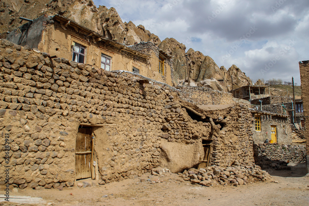 Ancient Iranian cave village in the rocks of Kandovan. The legacy of ...
