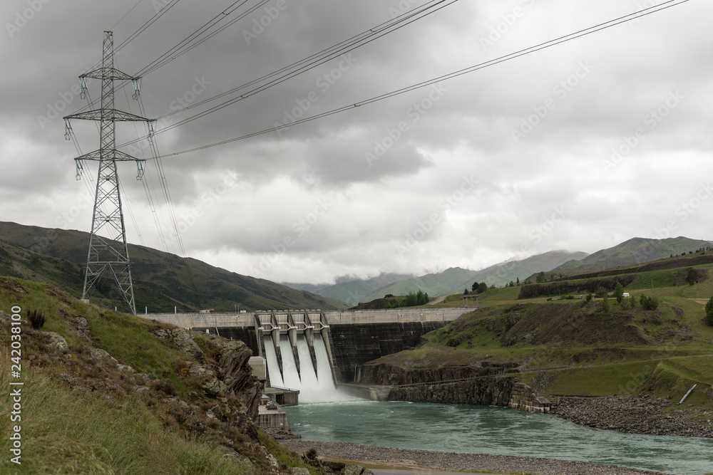 The Clyde hydroelectric power dam spilling large amounts of excess ...