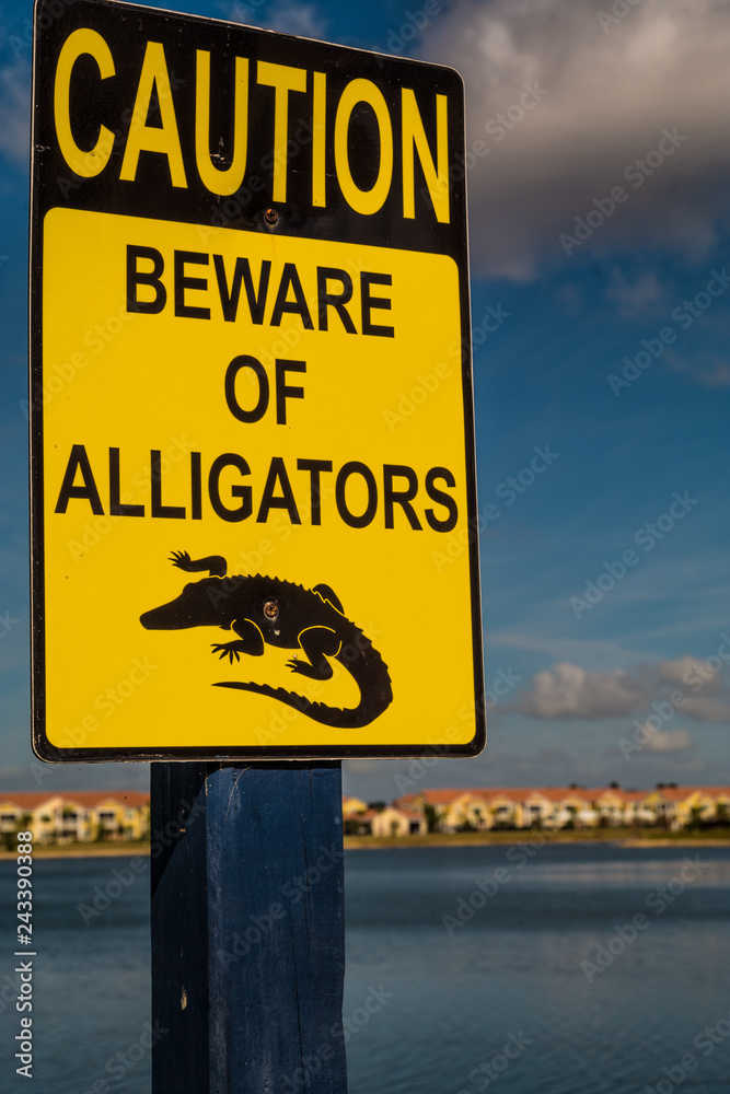 Photo Stock Caution, beware of Alligators - Warning sign yellow / black ...
