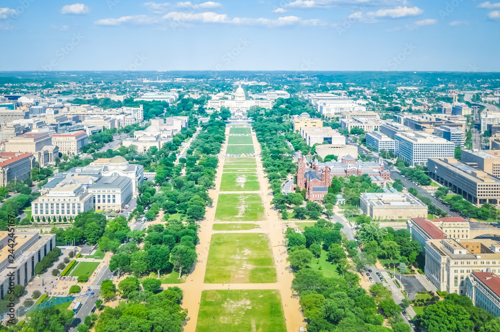 Aerial view of Washington DC skyline with the United State Capitol ...