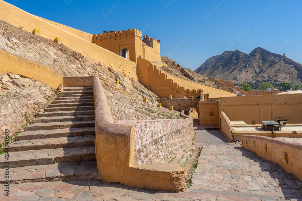 Beautiful view of Amber fort and Amber palace with its large ramparts ...
