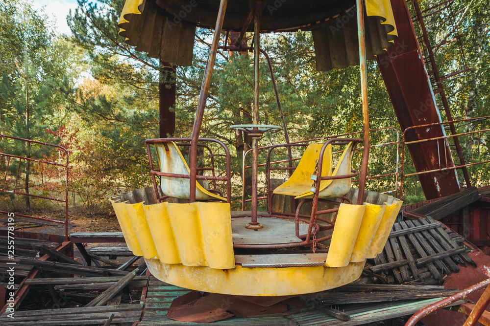 Abandoned amusement park in the city center of Prypiat in Chornobyl ...