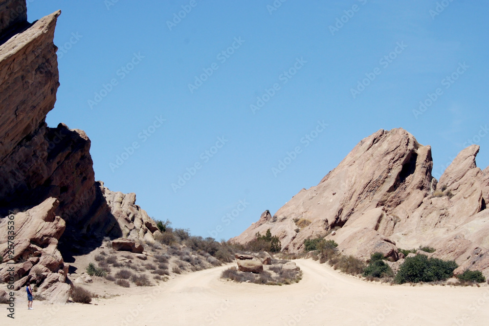 Vasquez Rocks in California desert, used as filming locations for many ...