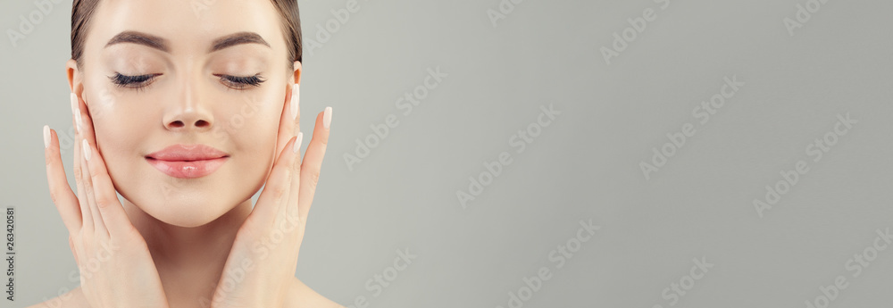 Perfect female face. Beautiful model with clear skin closeup portrait ...