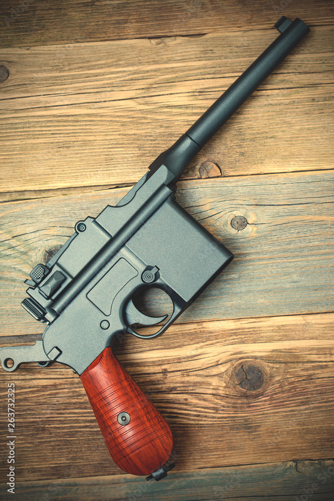 Foto submachine gun Mauser do Stock | Adobe Stock