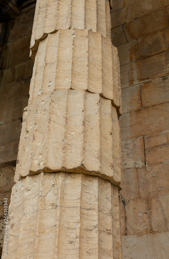 Columnas dóricas. Templo de Hefesto. Ágora Griega. Atenas, Grecia Stock ...