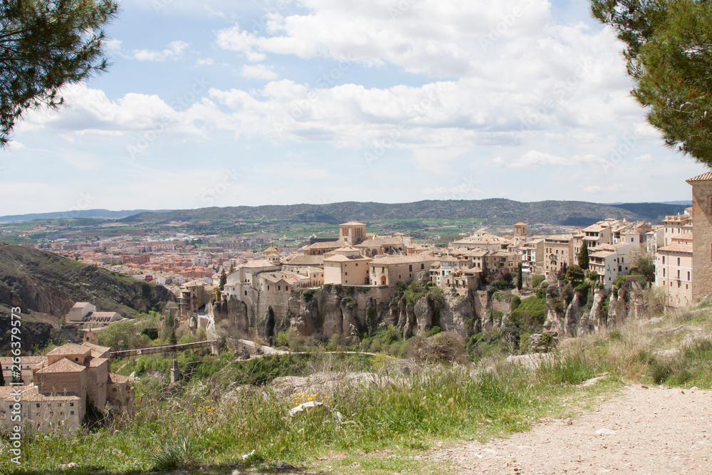 Precioso paisaje de la ciudad de Cuenca, Patrimonio de la Humanidad ...