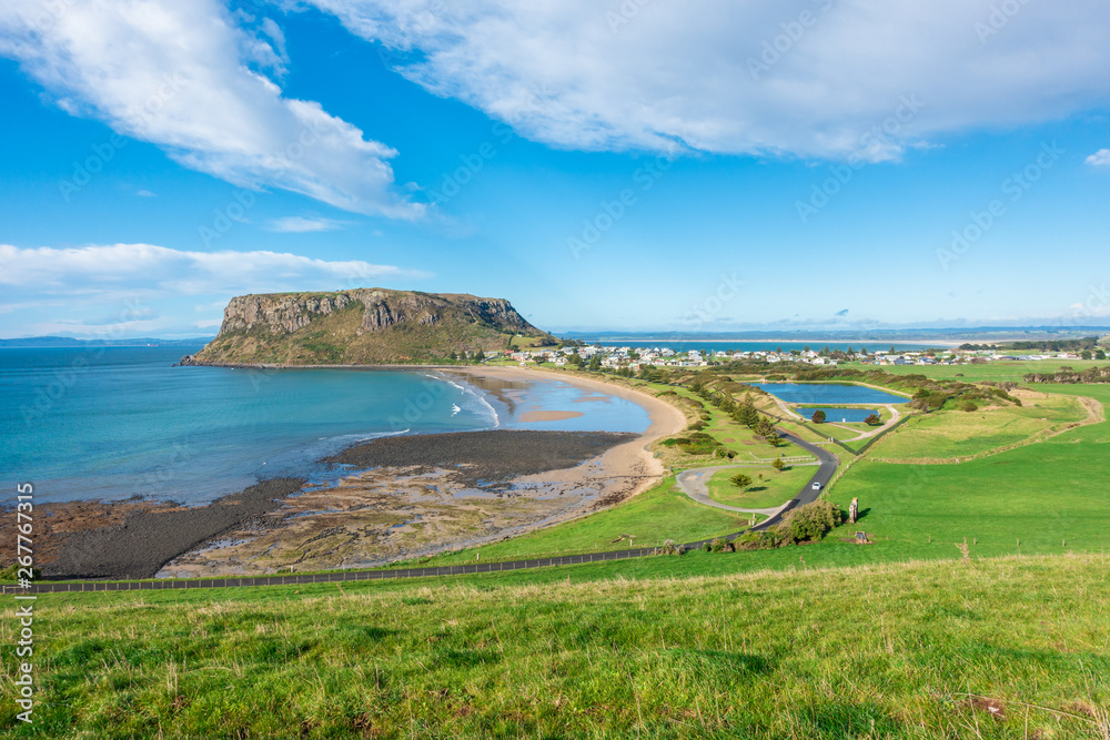 Foto Beautiful landscape view of the nut -- remains of an ancient ...
