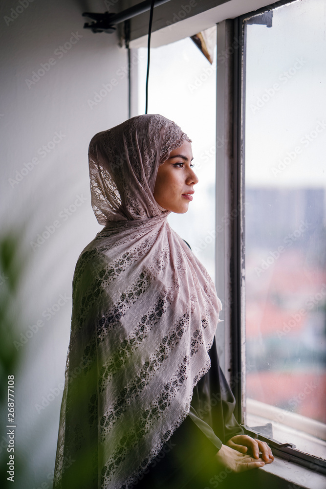 Traditional muslim head scarf store