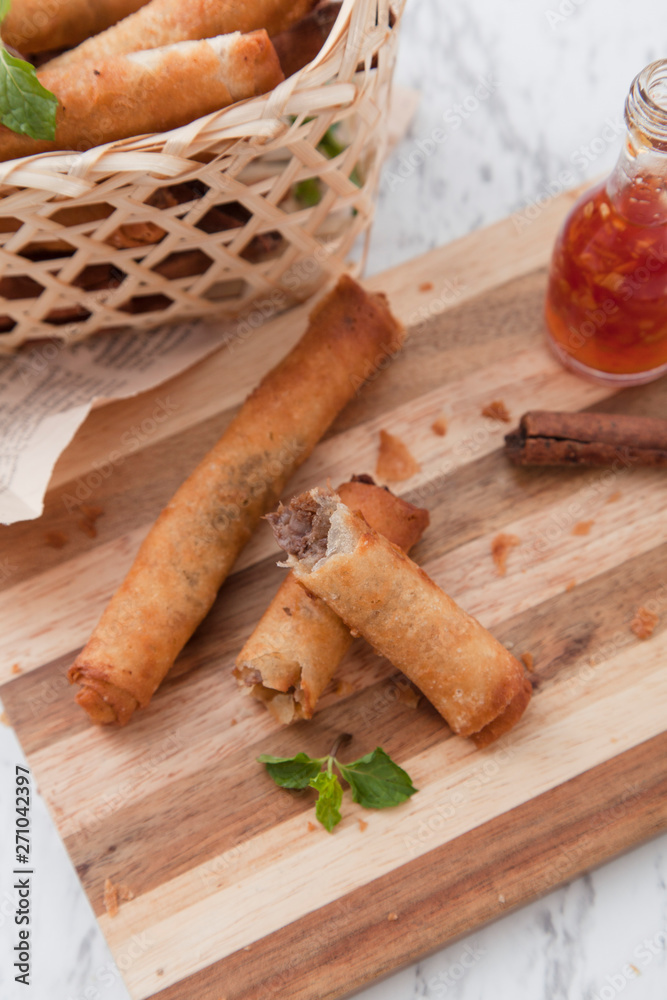 deep fried spring rolls, Por Pieer Tod or Fried spring rolls (Thai ...