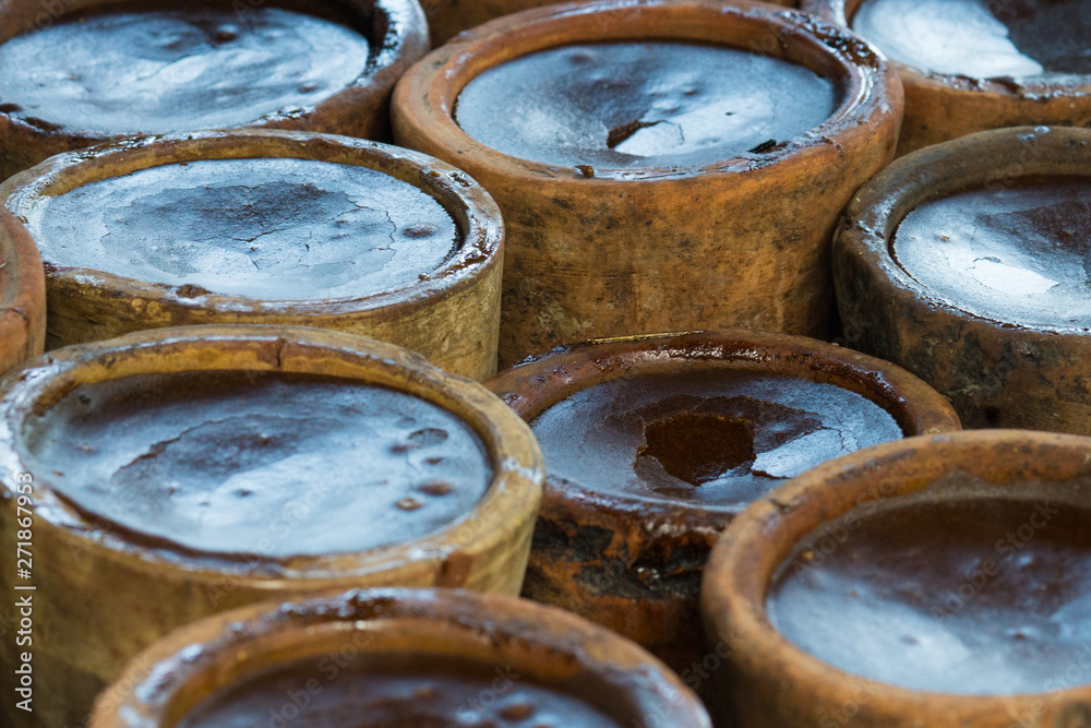 moldes de produccion de piloncillo azucar Stock Photo | Adobe Stock