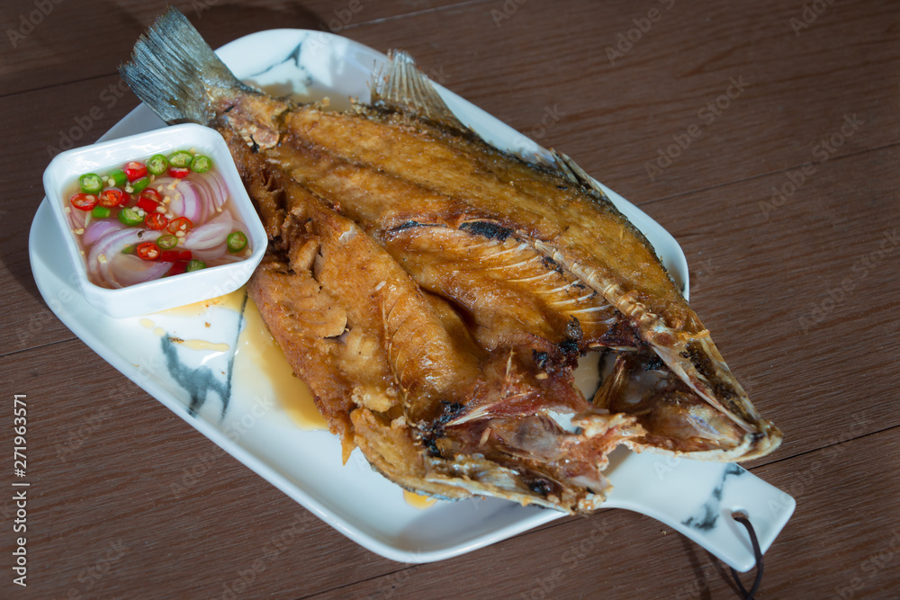 Deep Snapper Fried with fish sauce the delicious favorite menu Thai sea ...