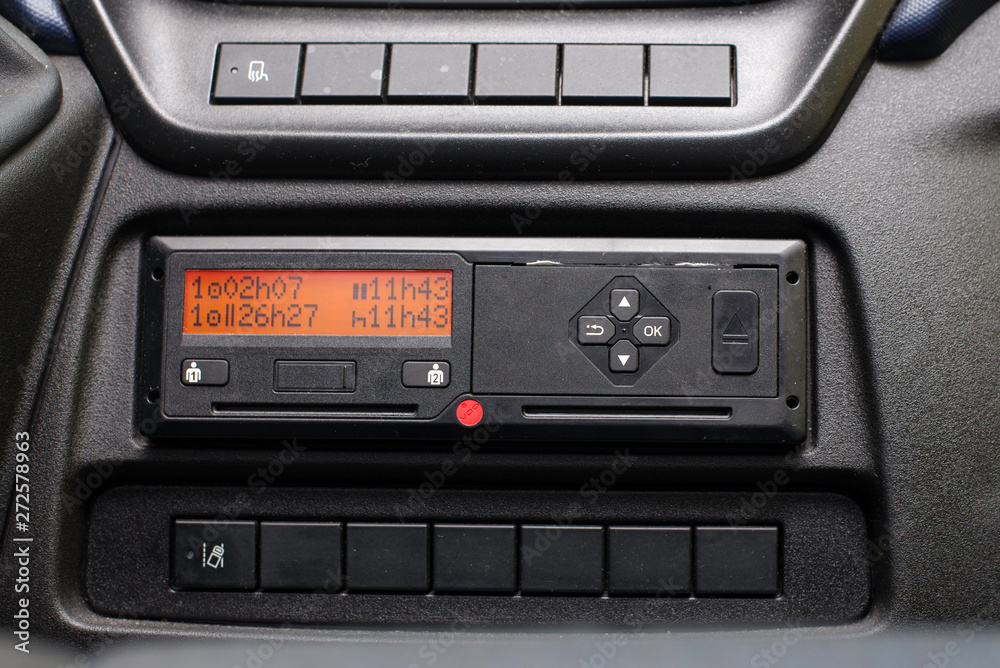 Digital tachograph display shows the 11 hour day break. Starting new ...