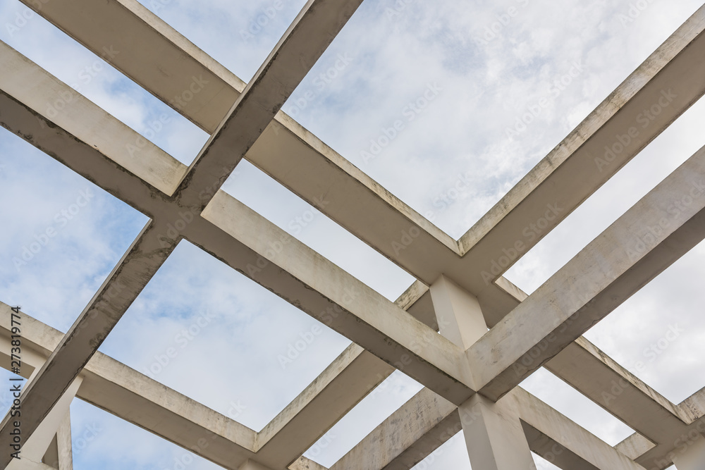 City modern high-rise building roof cement column and beam staggered ...