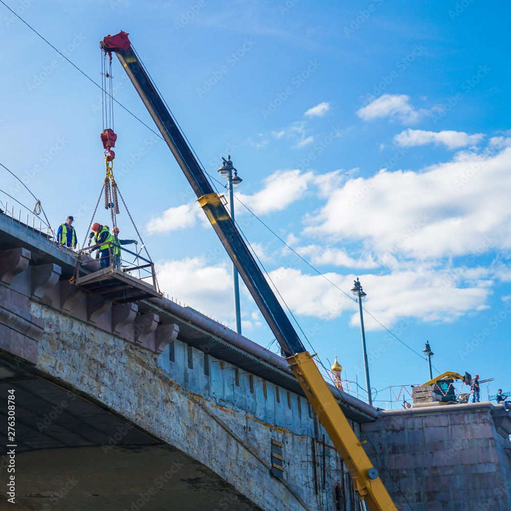 Reconstruction of the Bolshoy Moskvoretsky Bridge in Moscow ...