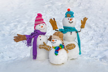Snowman Family Free Stock Photo - Public Domain Pictures
