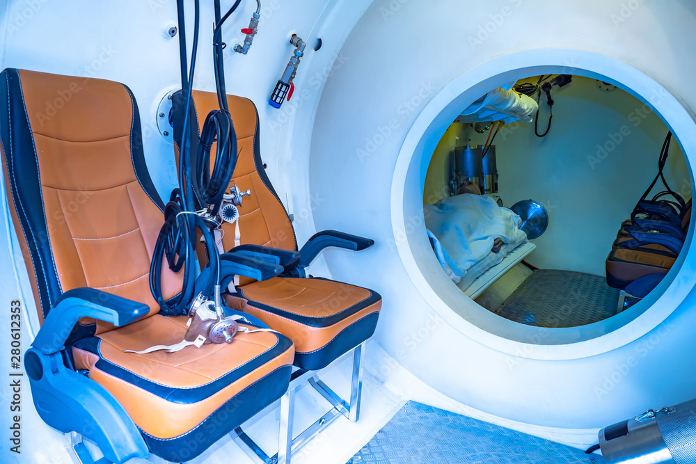 Pressure chamber for divers. Industrial diving. Means save divers ...