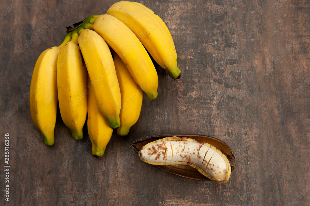 Stock-Foto „Penca of banana fruit, rich in vitamin A, C and friba.An ...