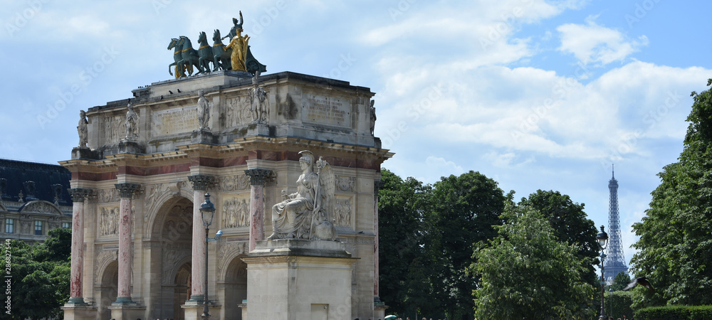 bâtiments incontournable de Paris / must-see buildings in Paris Stock ...