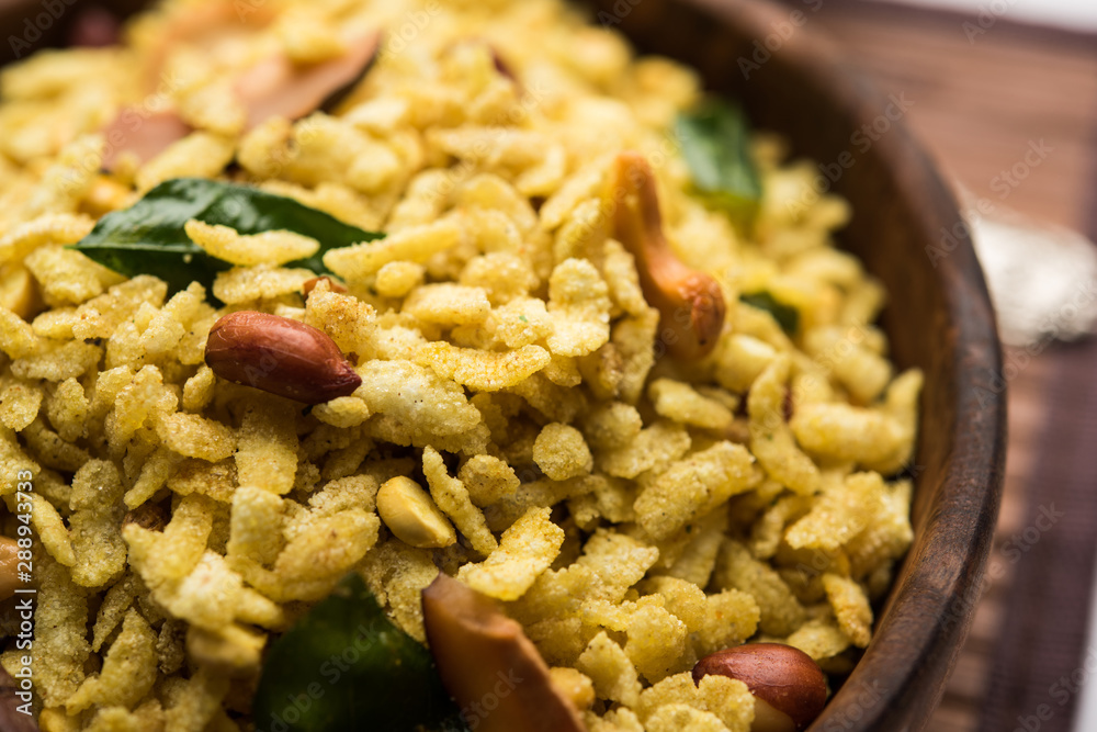 Stock-Foto „Jada Poha Namkeen Chivda / Thick Pohe Chiwda is a jar snack ...