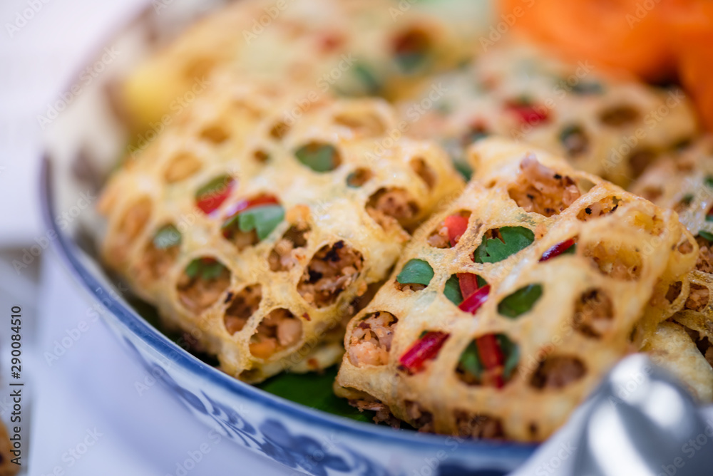 "La Tiang" is the traditional Thai desserts, the royal menu snack. It ...