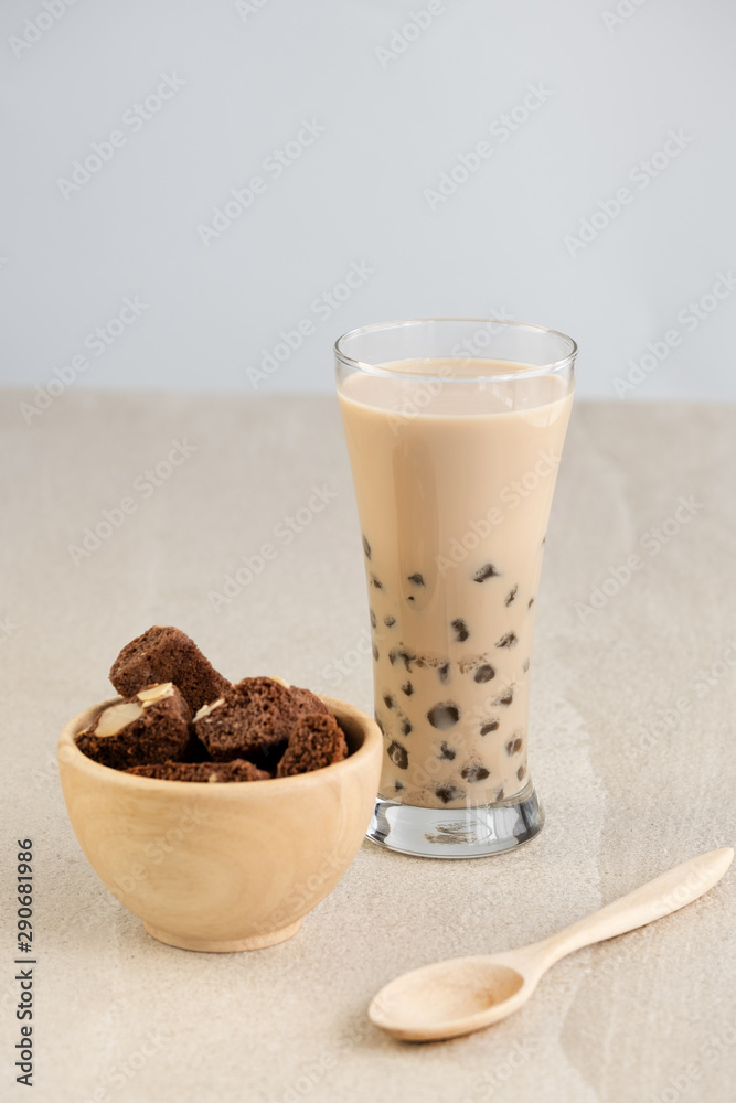 Taiwan milk tea with bubbles, ฺHomemade Milk Bubble Tea whit dessert ...