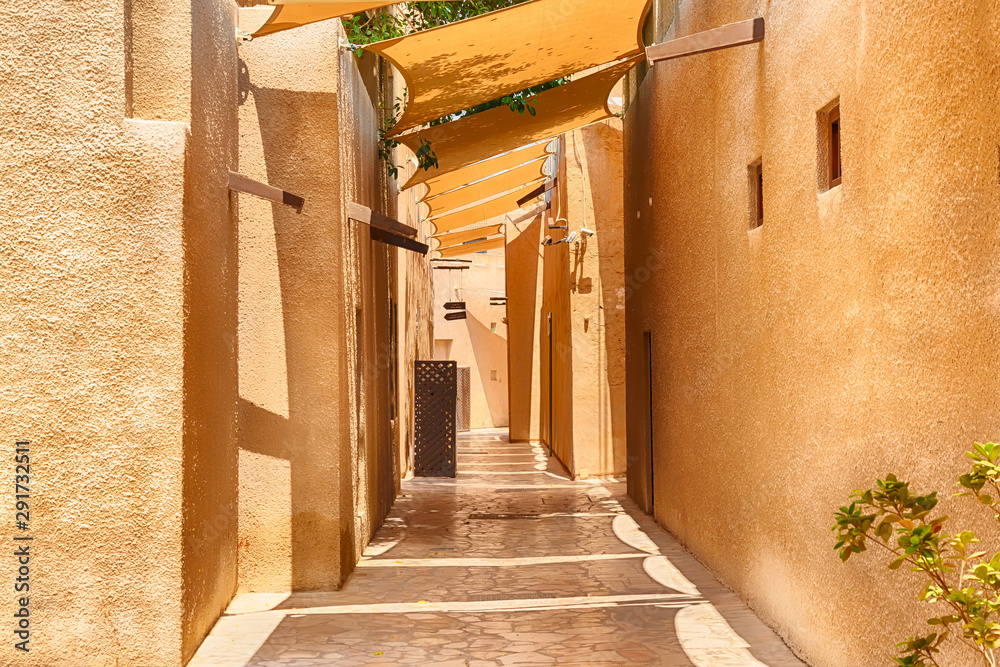 Old Dubai. Traditional Arabic streets in historical Al Fahidi district ...