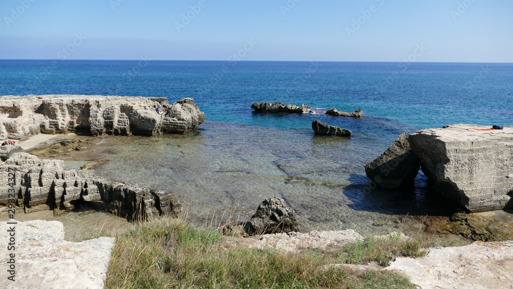 Monopoli, località balneare Capitolo, spiaggia libera d Torre Cintola ...