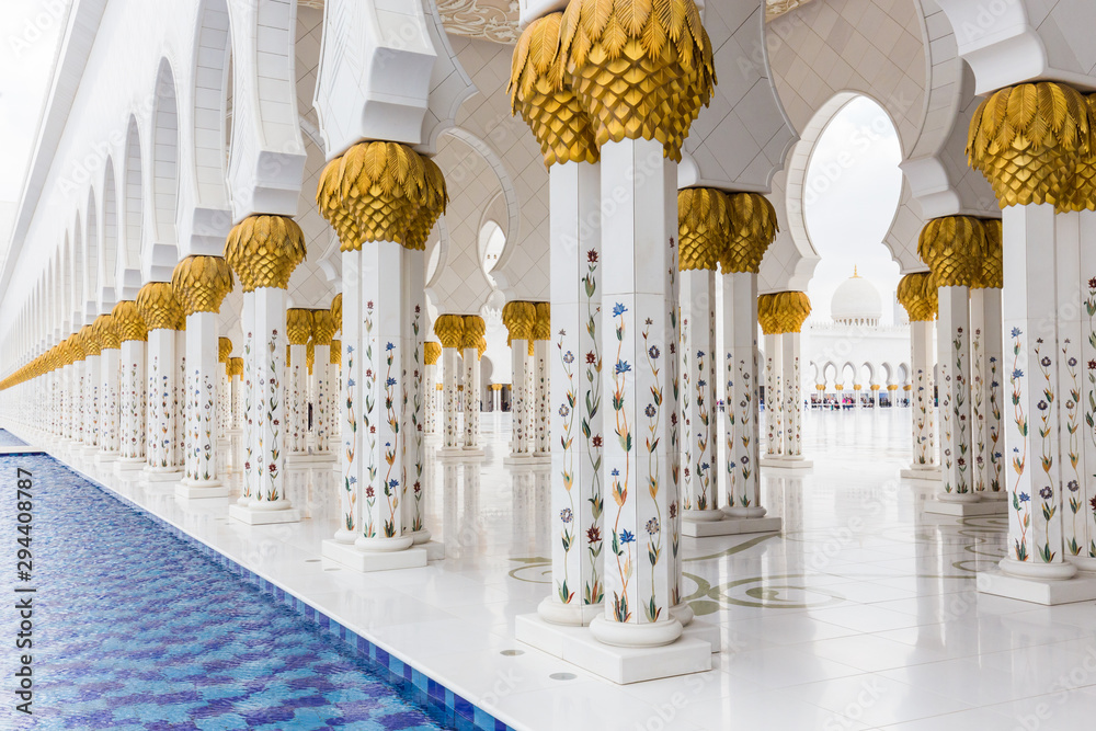 Details of pillars from Sheikh Zayed Grand Mosque in Abu Dhabi, the ...