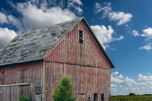 Americana Red Barn Free Stock Photo - Public Domain Pictures