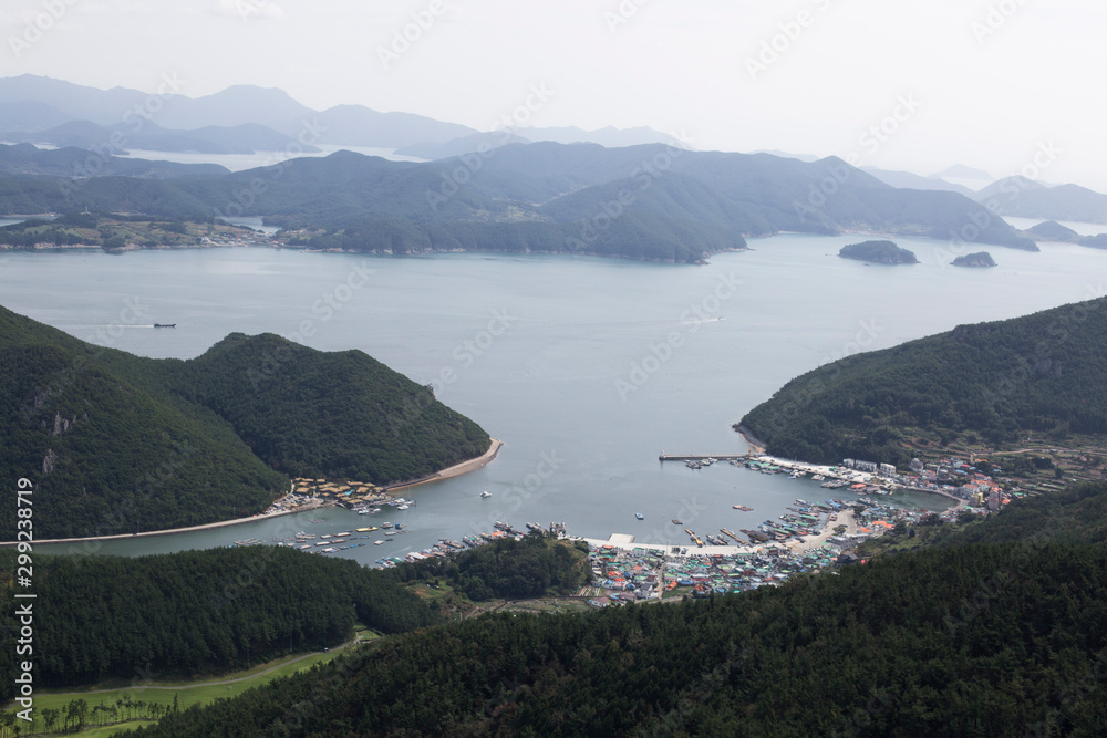 Hallyeosudo Marine National Park in Tongyeong, South Korea ...