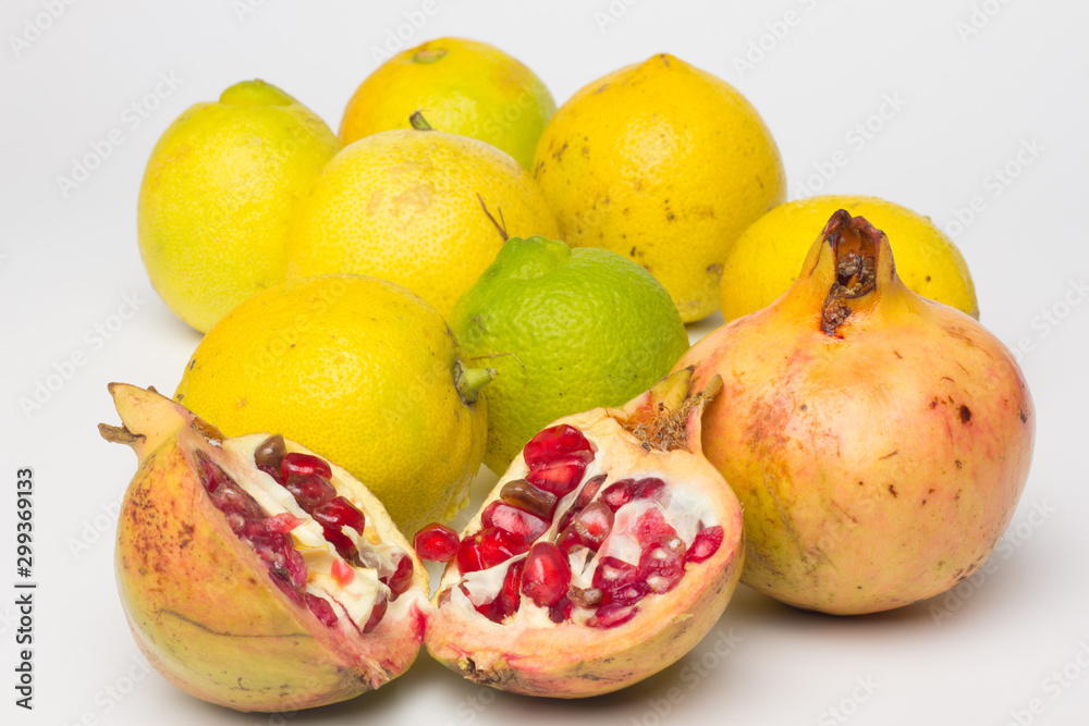 Foto Granada es una fruta rica en vitaminas y antioxidantes, sus granos ...