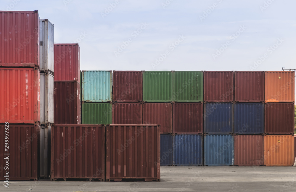 Business Logistics concept, map global partner connection of Container ...