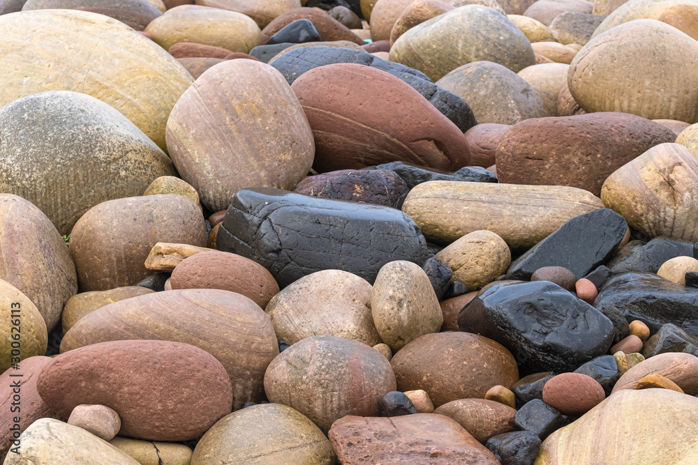 Boulder beach, Rackwick Bay, a crofting township on the island of Hoy ...