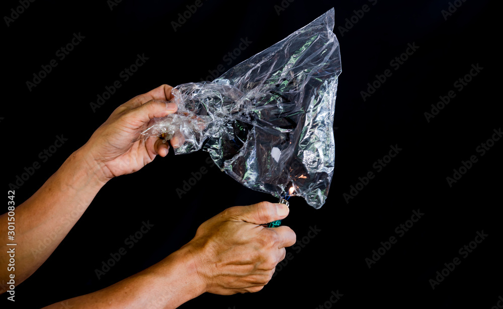 Humans burn plastic, destroy the air and the global environment ...